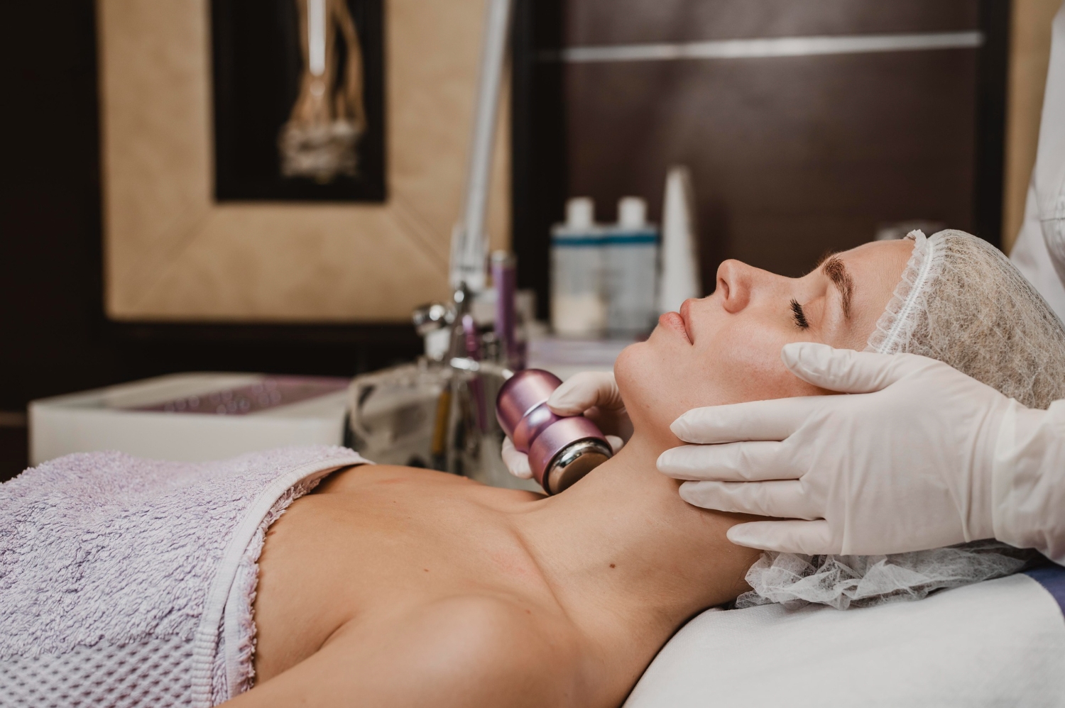 Facial Hijama Cupping | Benefits, Procedure, Safety & Results